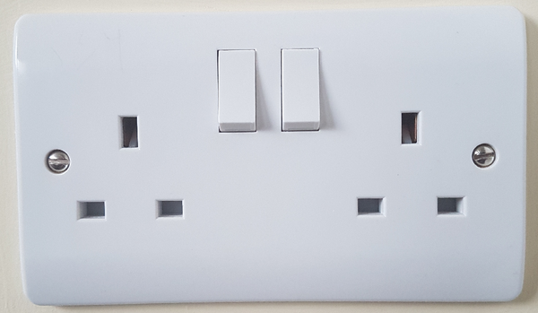 Electrical Socket - Key Stage Wiki